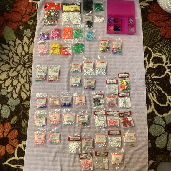 Office | Huge Lot Of Pony Beads Alphabet Heart Tri Stars Alphabet ...